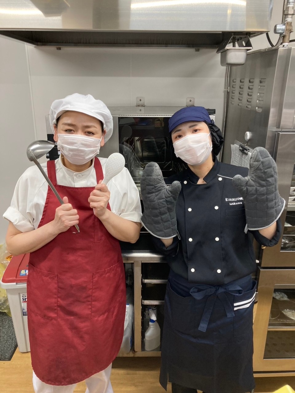 Inexperienced OK! Warm up and serve food! on time! No overtime! Hard ...