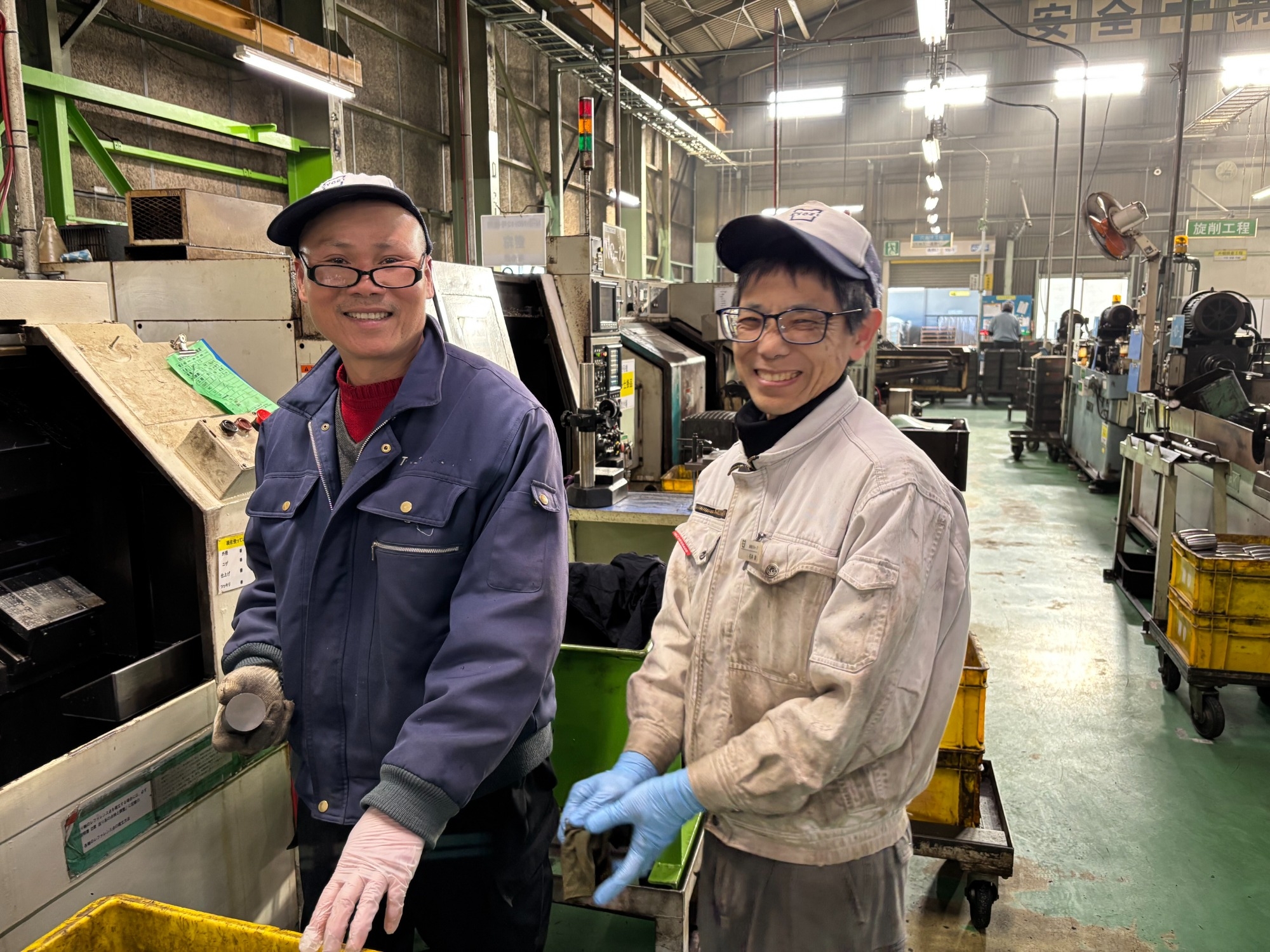 [Night shift available] [Foreign staff active] Machine operator/metal ...