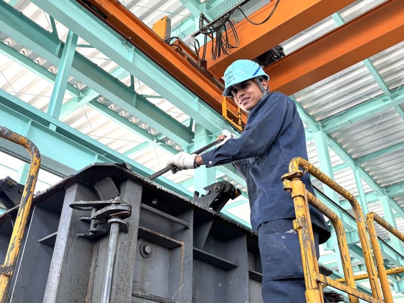 Multinational foreign human resources active [full-time employee] job making concrete products ...