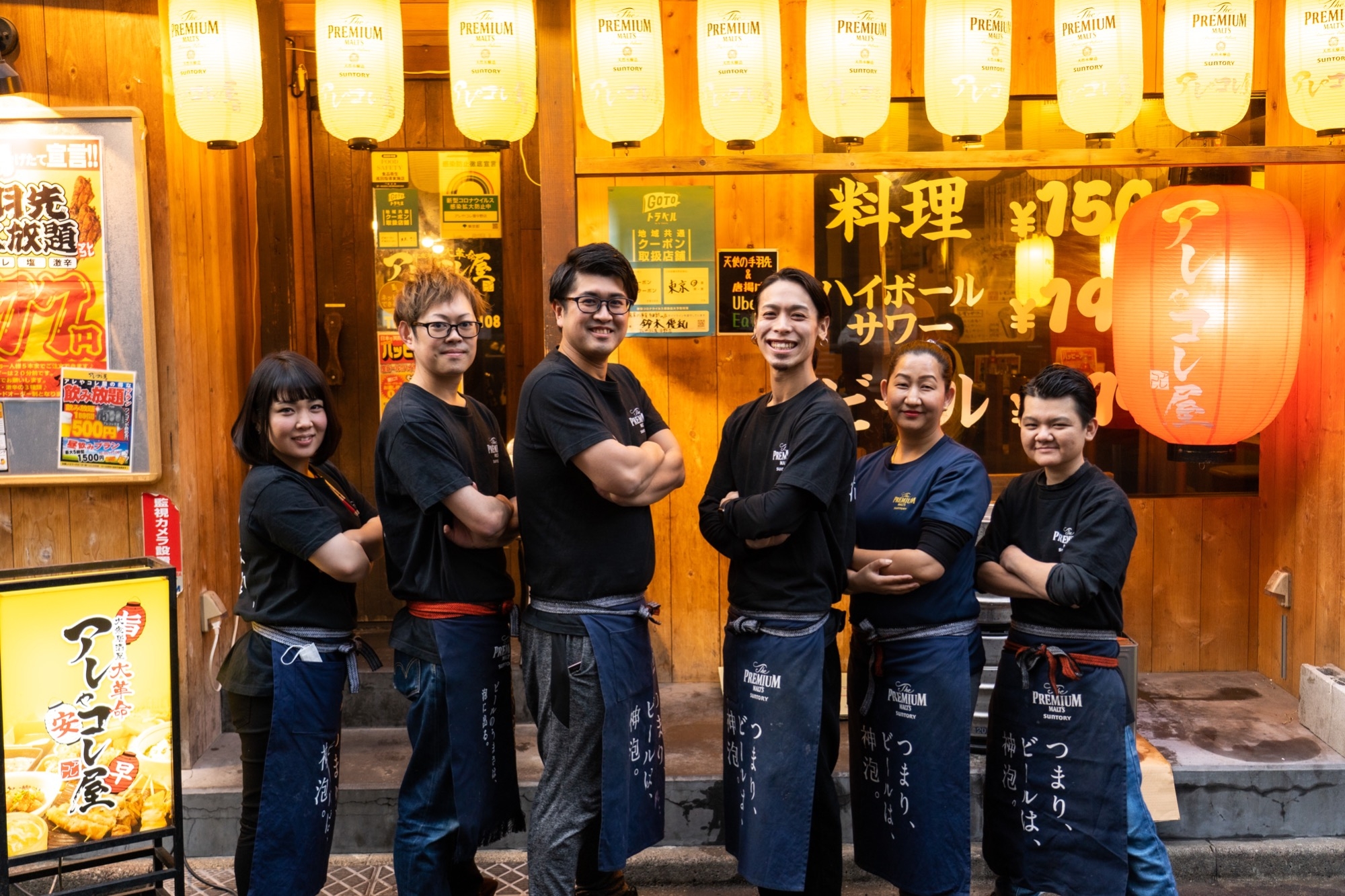 Foreigners warmest welcome!!!! STAFF at a famous ramen restaurant ...